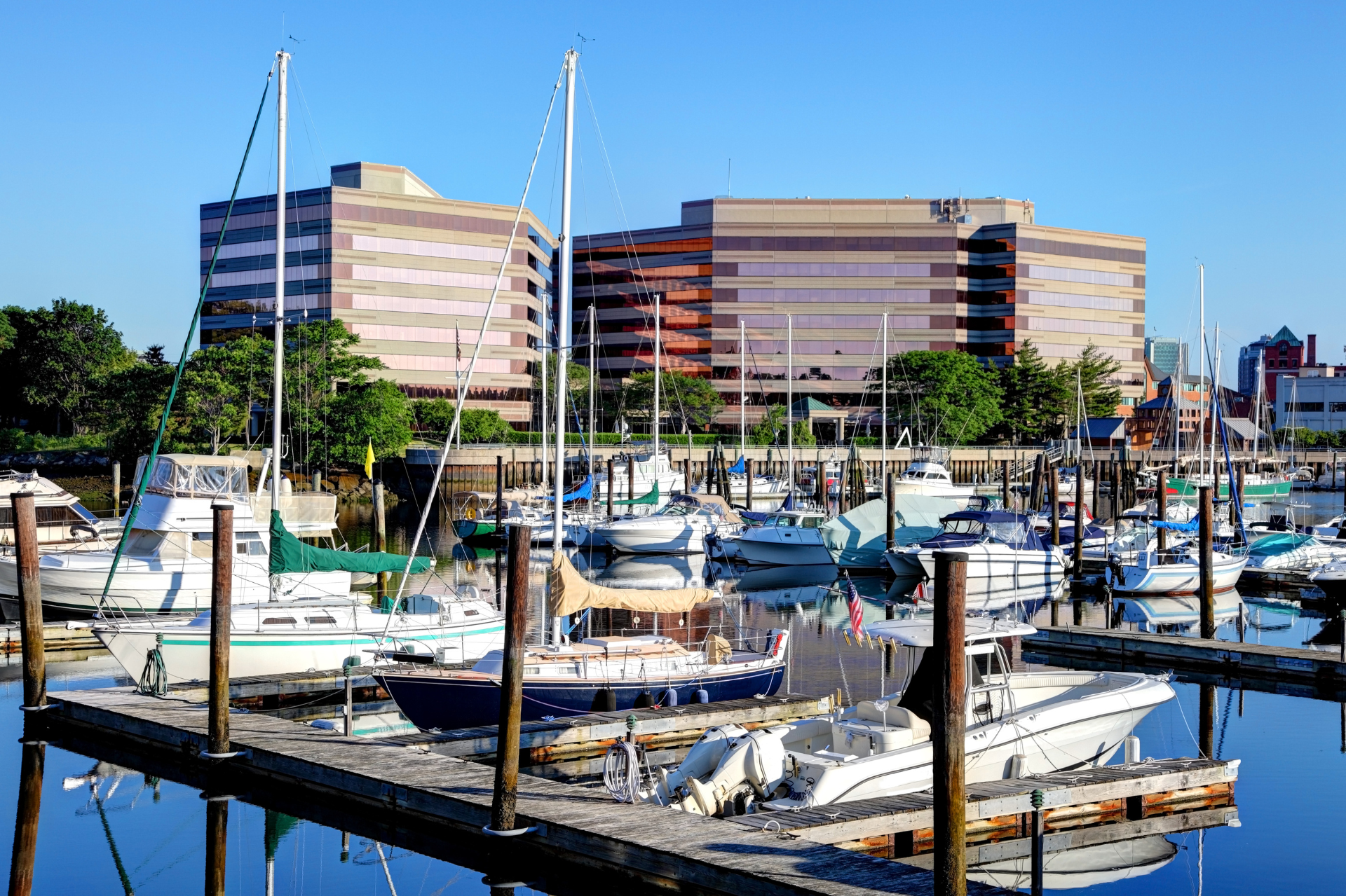 what are some famous landmarks in connecticut - Travel With Glen